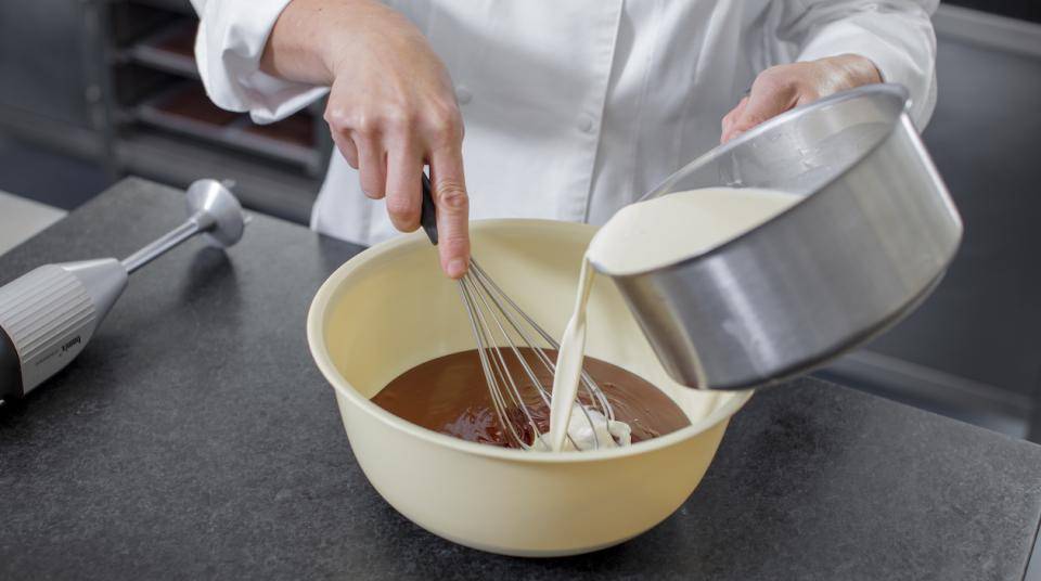 What is Ganache Balancing? | chocolate-academy.com What is Ganache Balancing? | chocolate-academy.com